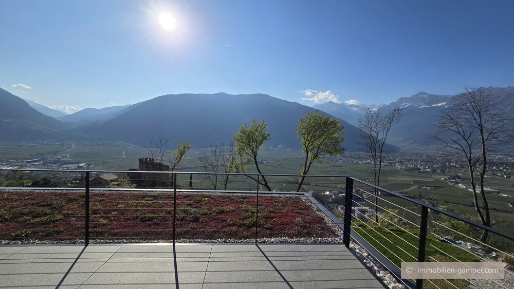 Zimmer Appartamento mansardato zum / zur Vendita in Meran / Merano ...